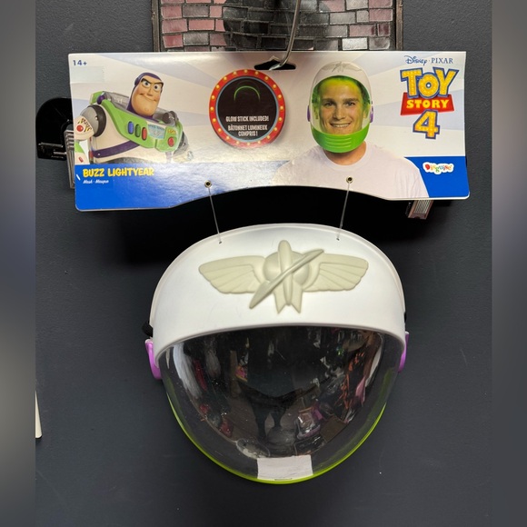 Disguise | Accessories | Disguise Toy Story 4 Buzz Lightyear Adult Mask ...